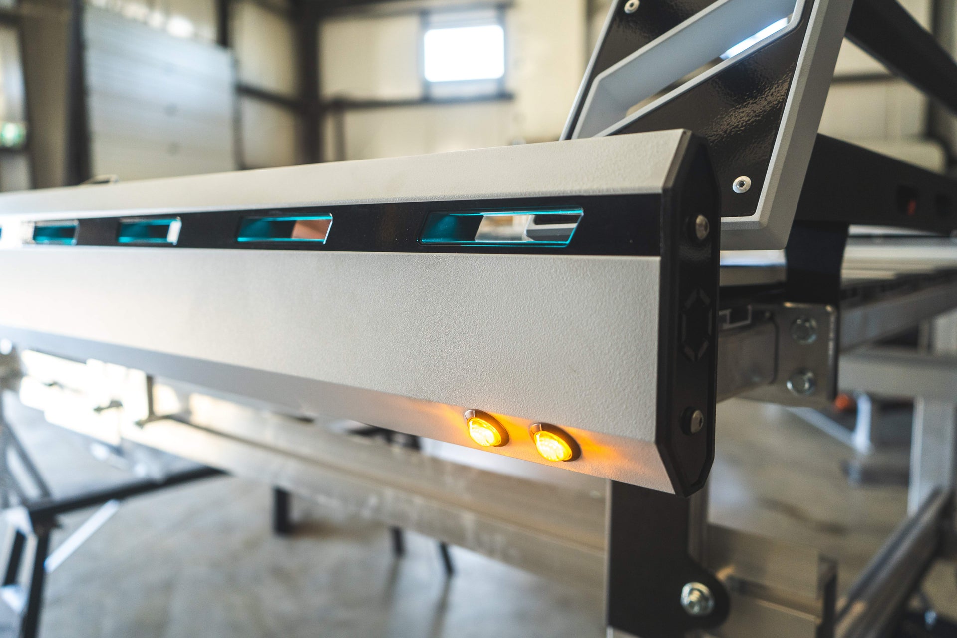 LV3 Deck – Limitless Manufacturing Inc